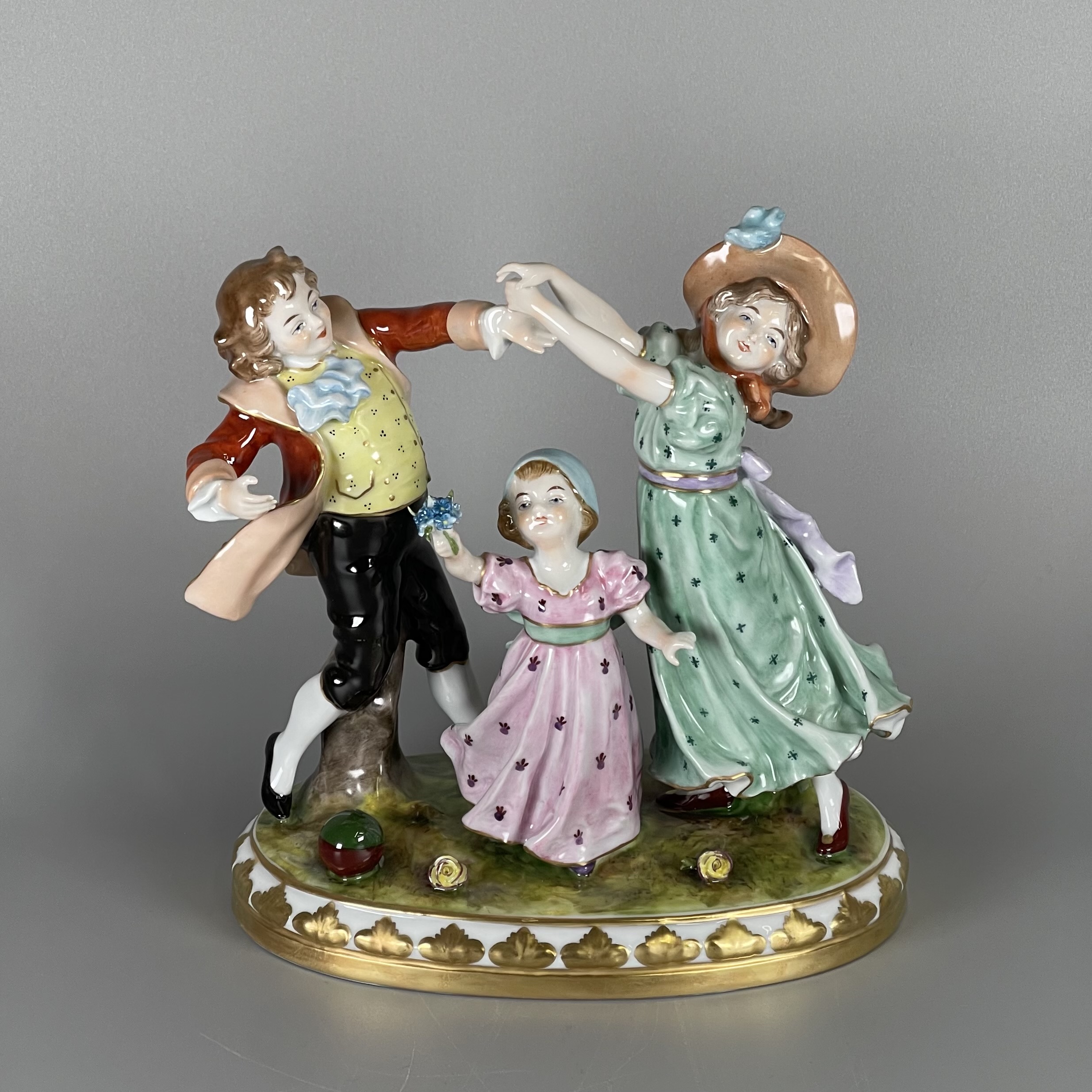 Porzellan Figuren | die porzellanmanufakturen Shop